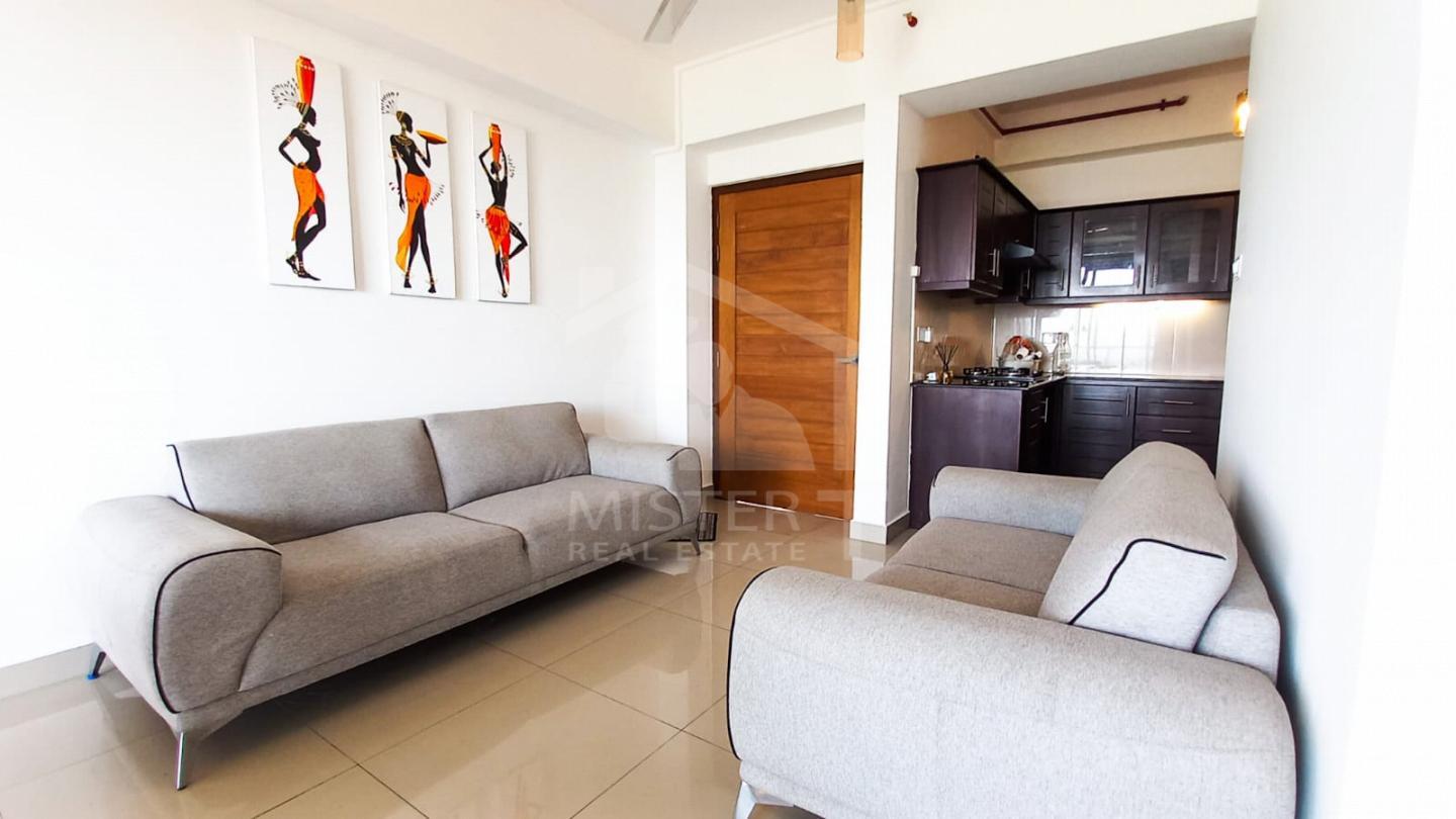 Apartment For Rent at Oval View Residencies- image 1
